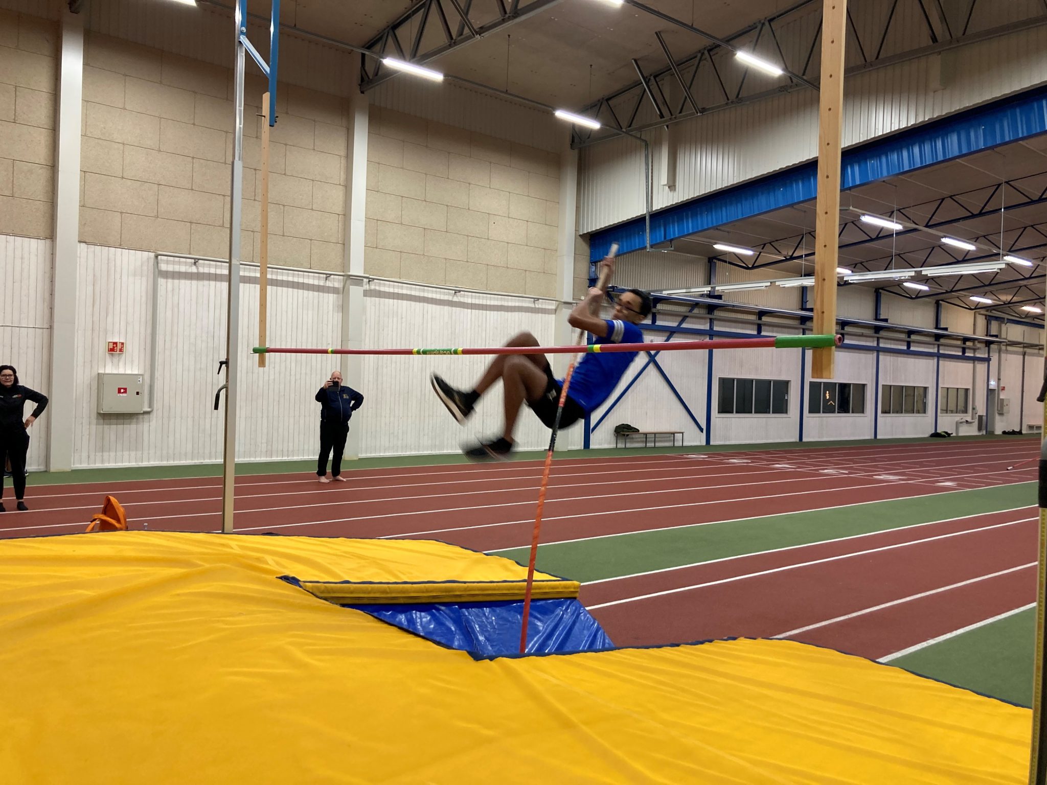 Härlig resultattävling i stavhopp – KFUM Kristianstad Friidrott